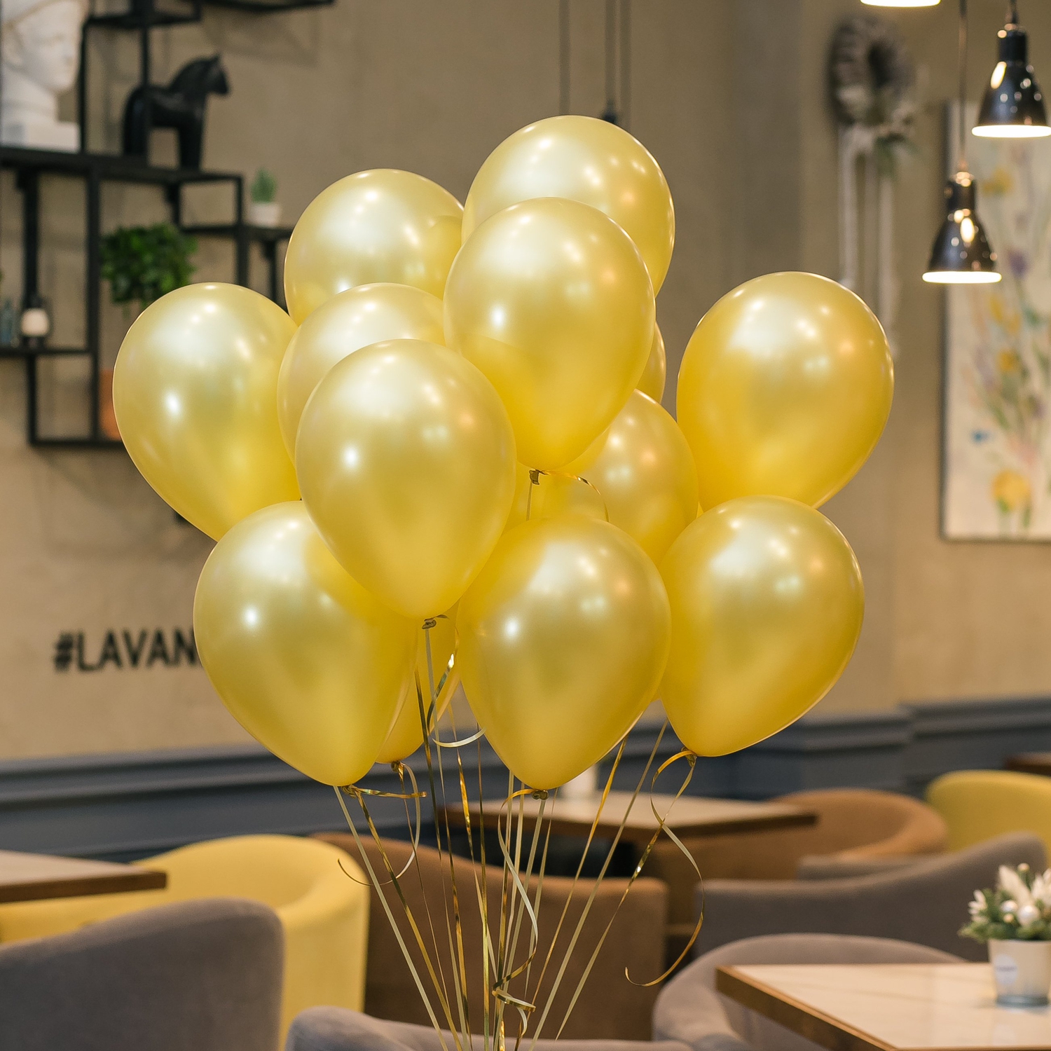 Золотой шар с гелием - купить с доставкой в Омске в цветочной ...